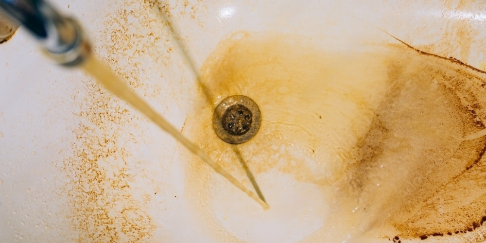 How to Remove Hard Water Deposits | Expert Tips and Tricks